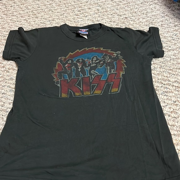Junk Food Clothing | Tops | Kiss Tshirt | Poshmark